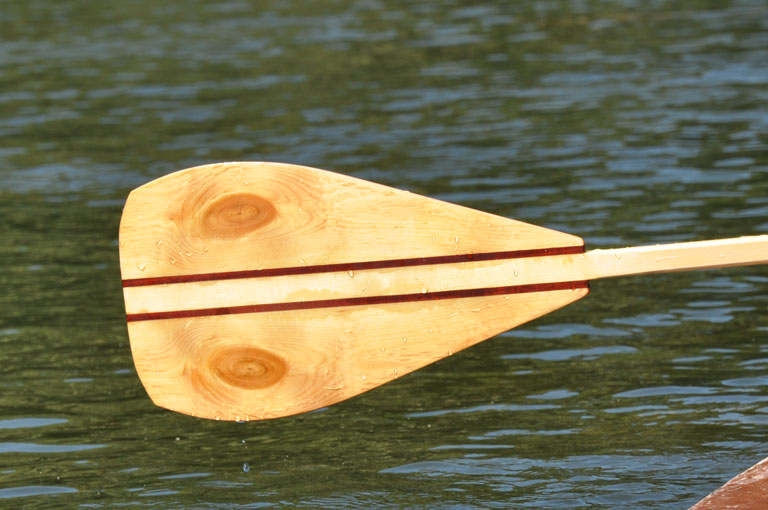 custom paddleboard paddles from wavetrainSUP